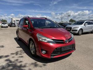 Red Toyota Verso 2014 in Marijampole, with an engine capacity of 1.60 L and mileage of 151 thousand km for 4650 €, photo 4 on AUTOMOTO.COM.LV
