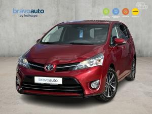 Sarkans Toyota Verso 2017 Kauņa, ar dzinēja tilpumu 1.80 L un nobraukumu 178 tūkst. km par 12499 €, foto  vietnē AUTOMOTO.COM.LV