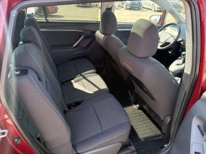Red Toyota Verso 2017 in Radviliskis, with an engine capacity of 1.80 L and mileage of 221 thousand km for 11750 €, photo 12 on AUTOMOTO.COM.LV