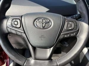 Red Toyota Verso 2017 in Radviliskis, with an engine capacity of 1.80 L and mileage of 221 thousand km for 11750 €, photo 18 on AUTOMOTO.COM.LV