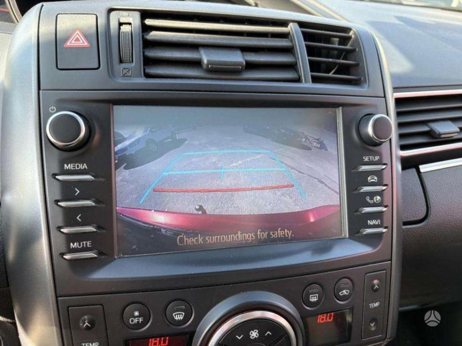 Red Toyota Verso 2017 in Radviliskis, with an engine capacity of 1.80 L and mileage of 221 thousand km for 11750 €, photo 21 on AUTOMOTO.COM.LV