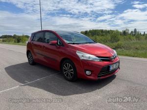 Sarkans Toyota Verso 2013 Tallina, ar dzinēja tilpumu 2.00 L un nobraukumu 174 tūkst. km par 7490 €, foto 3 vietnē AUTOMOTO.COM.LV