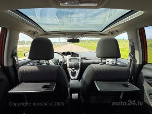 Sarkans Toyota Verso 2013 Tallina, ar dzinēja tilpumu 2.00 L un nobraukumu 174 tūkst. km par 7490 €, foto 12 vietnē AUTOMOTO.COM.LV