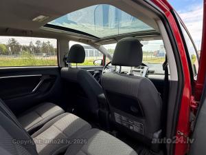 Sarkans Toyota Verso 2013 Tallina, ar dzinēja tilpumu 2.00 L un nobraukumu 174 tūkst. km par 7490 €, foto 14 vietnē AUTOMOTO.COM.LV