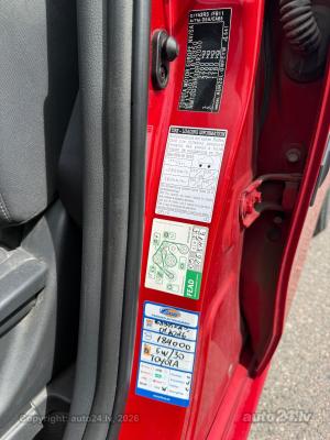 Sarkans Toyota Verso 2013 Tallina, ar dzinēja tilpumu 2.00 L un nobraukumu 174 tūkst. km par 7490 €, foto 18 vietnē AUTOMOTO.COM.LV