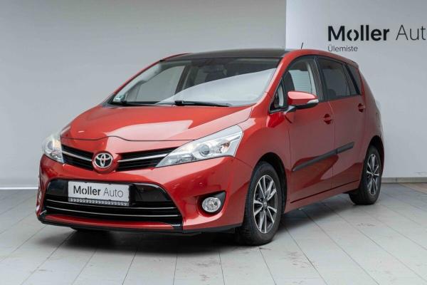 Sarkans Toyota Verso 2013 Peetri, ar dzinēja tilpumu 2.00 L un nobraukumu 174 tūkst. km par 10850 €, foto 1 vietnē AUTOMOTO.COM.LV