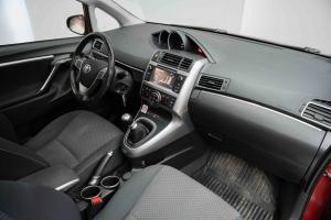 Sarkans Toyota Verso 2013 Peetri, ar dzinēja tilpumu 2.00 L un nobraukumu 174 tūkst. km par 10850 €, foto 11 vietnē AUTOMOTO.COM.LV