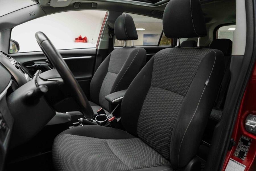 Sarkans Toyota Verso 2013 Peetri, ar dzinēja tilpumu 2.00 L un nobraukumu 174 tūkst. km par 10850 €, foto 13 vietnē AUTOMOTO.COM.LV