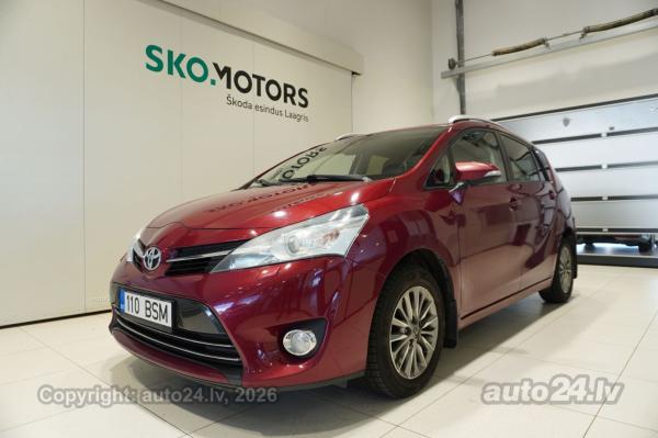 Toyota Verso 2016 in Tallinn on AUTOMOTO.COM.LV Red Toyota Verso 2016 in Tallinn, with an engine capacity of 1.80 L and mileage of 238 thousand km for 7200 €, photo 1 on AUTOMOTO.COM.LV