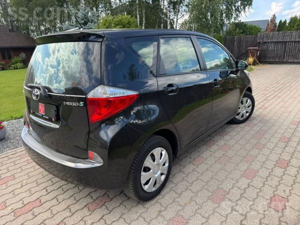 Toyota Verso-S 2011 Ogre vietnē Melns Toyota Verso-S 2011 Ogre, ar dzinēja tilpumu 1.30 L un nobraukumu 131 tūkst. km par 5950 €, foto 7 vietnē AUTOMOTO.COM.LV