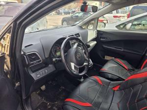 Melns Toyota Verso-S 2013 Viļņa, ar dzinēja tilpumu 1.40 L un nobraukumu 105 tūkst. km par 3600 €, foto 6 vietnē AUTOMOTO.COM.LV