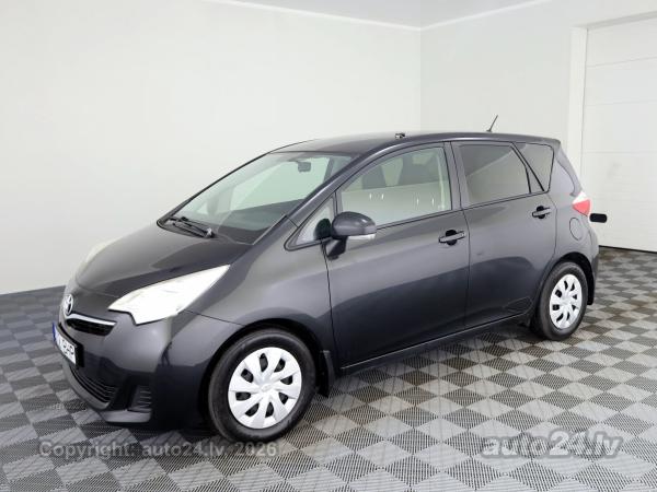 Black Toyota Verso-S 2012 in Tallinn, with an engine capacity of 1.30 L and mileage of 248 thousand km for 2799 €, photo 2 on AUTOMOTO.COM.LV