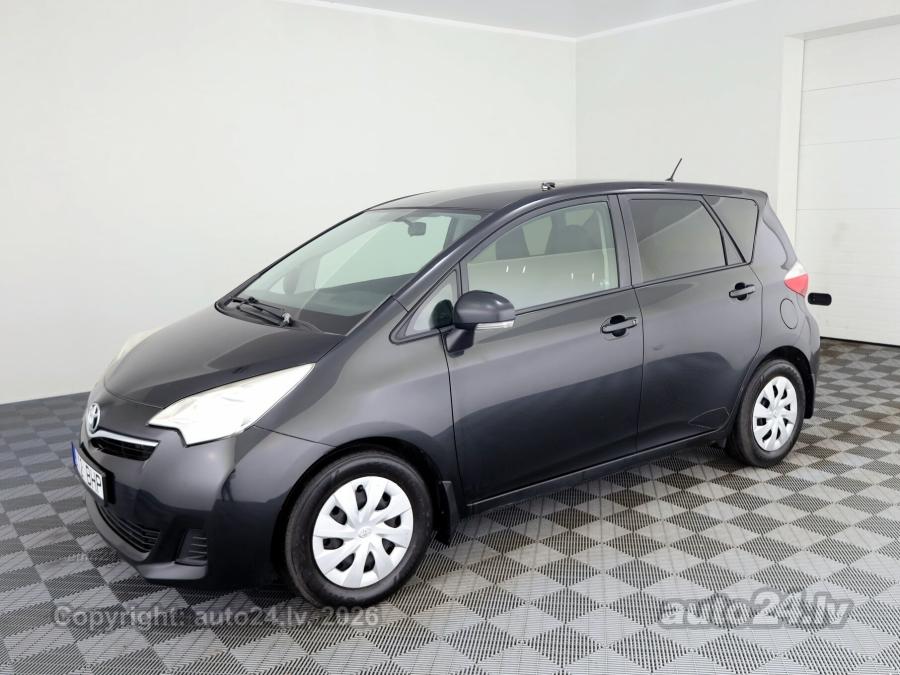 Melns Toyota Verso-S 2012 Tallina, ar dzinēja tilpumu 1.30 L un nobraukumu 248 tūkst. km par 2799 €, foto 3 vietnē AUTOMOTO.COM.LV
