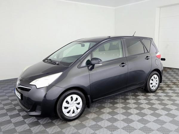 Melns Toyota Verso-S 2012 Tallina, ar dzinēja tilpumu 1.30 L un nobraukumu 248 tūkst. km par 2199 €, foto 10 vietnē AUTOMOTO.COM.LV