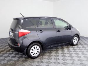 Melns Toyota Verso-S 2012 Tallina, ar dzinēja tilpumu 1.30 L un nobraukumu 248 tūkst. km par 2199 €, foto 12 vietnē AUTOMOTO.COM.LV