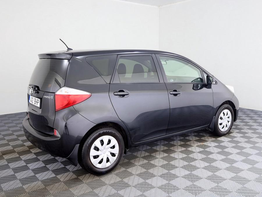 Melns Toyota Verso-S 2012 Tallina, ar dzinēja tilpumu 1.30 L un nobraukumu 248 tūkst. km par 2199 €, foto 12 vietnē AUTOMOTO.COM.LV
