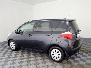 Melns Toyota Verso-S 2012 Tallina, ar dzinēja tilpumu 1.30 L un nobraukumu 248 tūkst. km par 2199 €, foto 13 vietnē AUTOMOTO.COM.LV