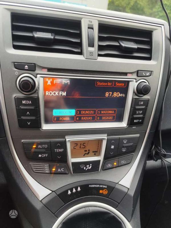Toyota Verso-S 2011 Viļņa vietnē Zils Toyota Verso-S 2011 Viļņa, ar dzinēja tilpumu 1.36 L un nobraukumu 373 tūkst. km par 3999 €, foto 6 vietnē AUTOMOTO.COM.LV