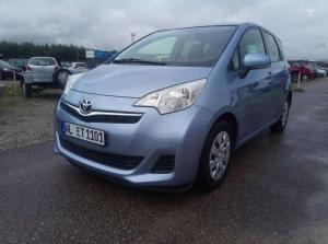 Blue Toyota Verso-S 2012 in Vilnius, with an engine capacity of 1.30 L and mileage of 185 thousand km for 6150 €, photo 4 on AUTOMOTO.COM.LV