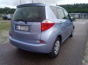 Blue Toyota Verso-S 2012 in Vilnius, with an engine capacity of 1.30 L and mileage of 185 thousand km for 6150 €, photo 7 on AUTOMOTO.COM.LV