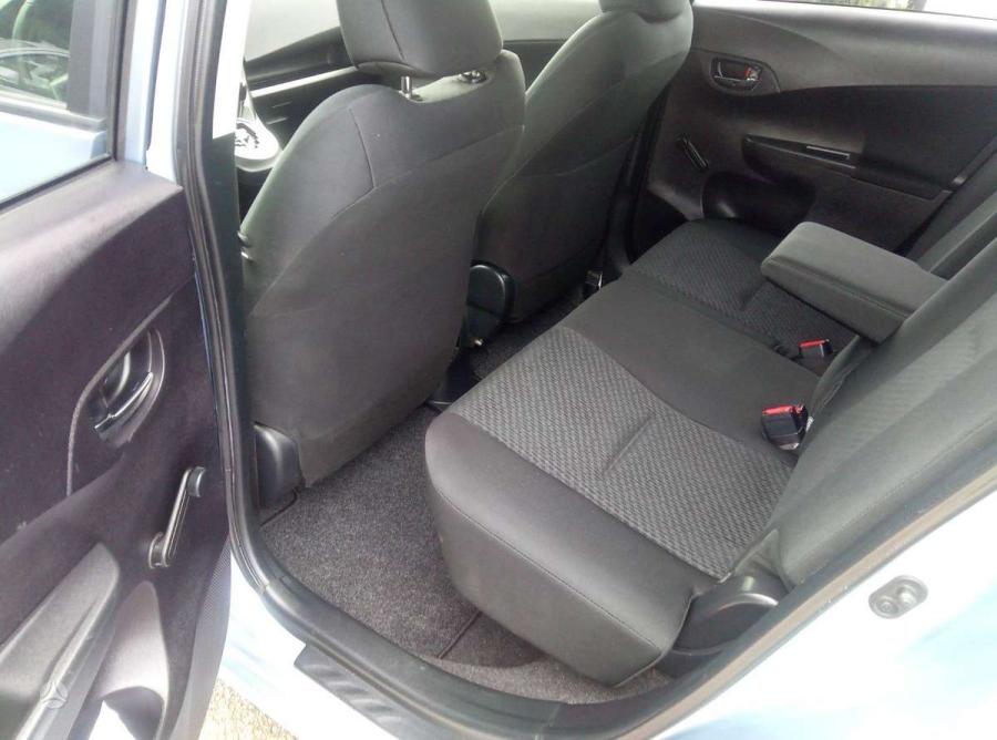 Blue Toyota Verso-S 2012 in Vilnius, with an engine capacity of 1.30 L and mileage of 185 thousand km for 6150 €, photo 17 on AUTOMOTO.COM.LV