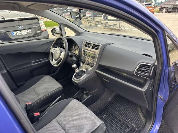 Zils Toyota Verso-S 2013 Kauņa, ar dzinēja tilpumu 1.33 L un nobraukumu 257 tūkst. km par 4280 €, foto 10 vietnē AUTOMOTO.COM.LV