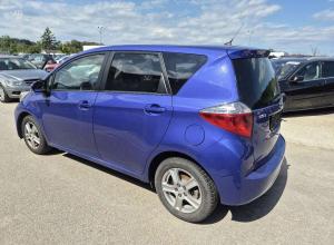 Blue Toyota Verso-S 2011 in Kaunas, with an engine capacity of 1.36 L and mileage of 99 thousand km for 3200 €, photo 7 on AUTOMOTO.COM.LV