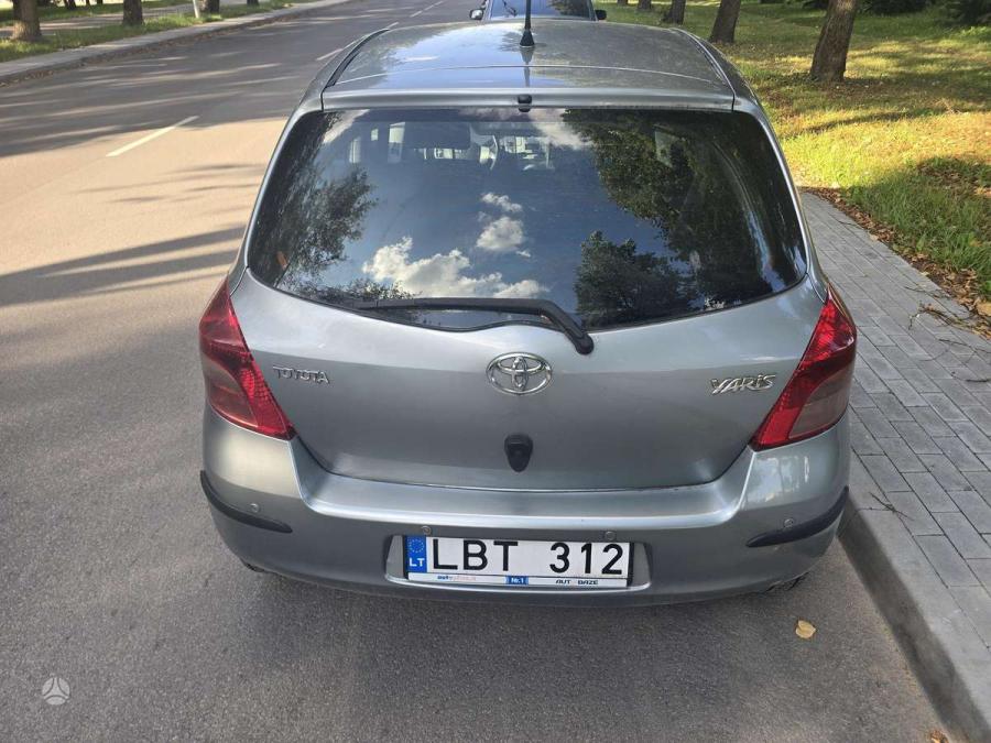 Pelēks Toyota Verso-S 2006 Šauļi, ar dzinēja tilpumu 1.30 L un nobraukumu 264 tūkst. km par 1699 €, foto 6 vietnē AUTOMOTO.COM.LV