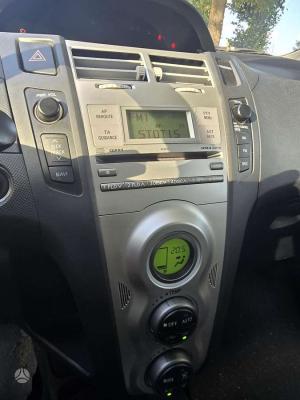 Pelēks Toyota Verso-S 2006 Šauļi, ar dzinēja tilpumu 1.30 L un nobraukumu 264 tūkst. km par 1699 €, foto 18 vietnē AUTOMOTO.COM.LV