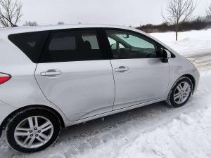 Pelēks Toyota Verso-S 2011 Šauļi, ar dzinēja tilpumu 1.30 L un nobraukumu 252 tūkst. km par 5500 €, foto 6 vietnē AUTOMOTO.COM.LV
