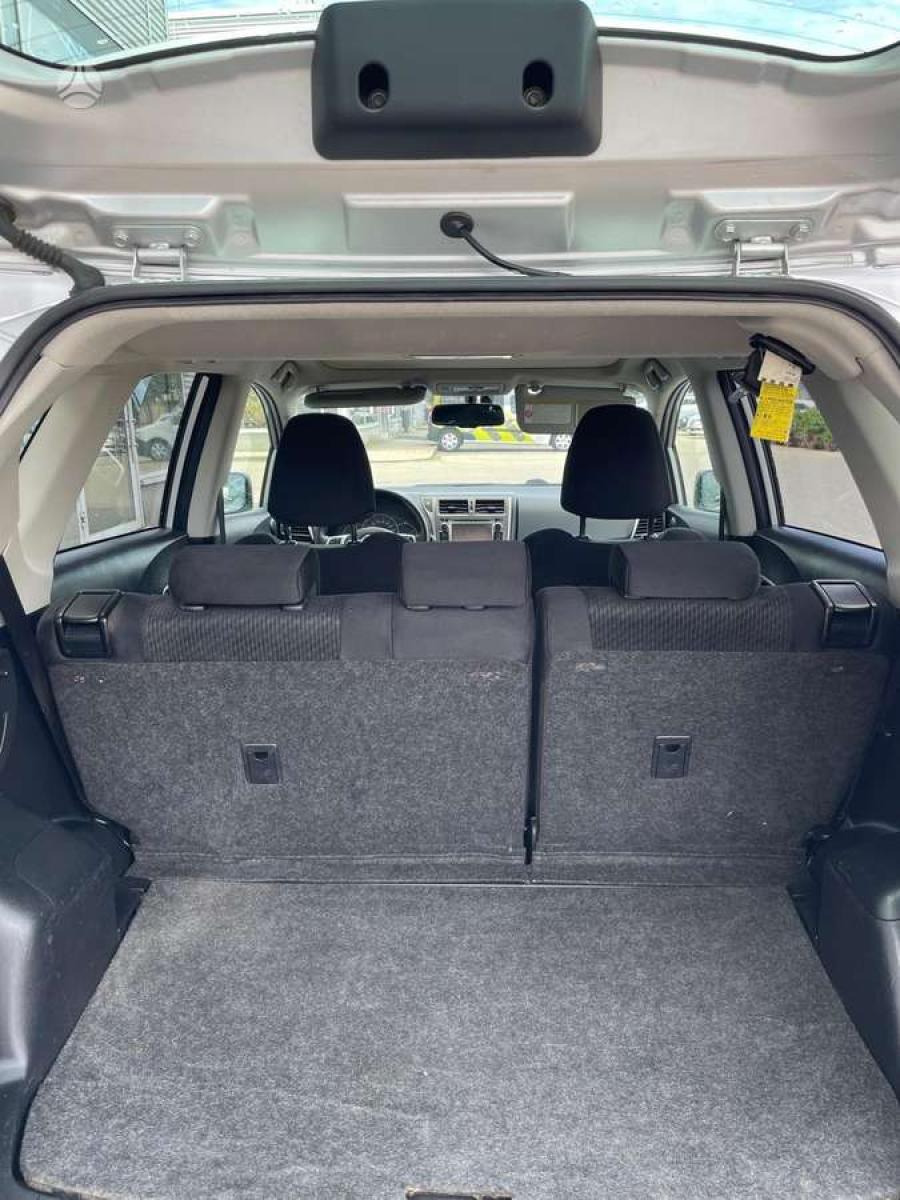 Grey Toyota Verso-S 2011 in Vilnius, with an engine capacity of 1.40 L and mileage of 212 thousand km for 5950 €, photo 14 on AUTOMOTO.COM.LV