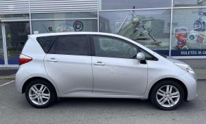 Pelēks Toyota Verso-S 2011 Viļņa, ar dzinēja tilpumu 1.40 L un nobraukumu 212 tūkst. km par 5650 €, foto 8 vietnē AUTOMOTO.COM.LV
