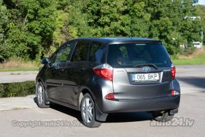 Pelēks Toyota Verso-S 2013 Tallina, ar dzinēja tilpumu 1.30 L un nobraukumu 157 tūkst. km par 4950 €, foto 5 vietnē AUTOMOTO.COM.LV