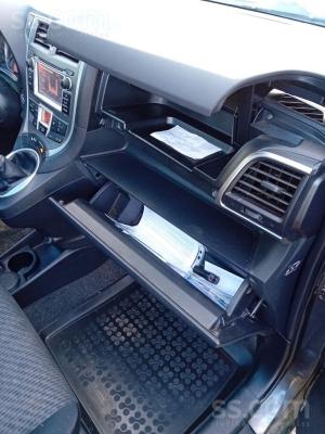 Pelēks Toyota Verso-S 2011 Valka, ar dzinēja tilpumu 1.40 L un nobraukumu 245 tūkst. km par 4100 €, foto 7 vietnē AUTOMOTO.COM.LV