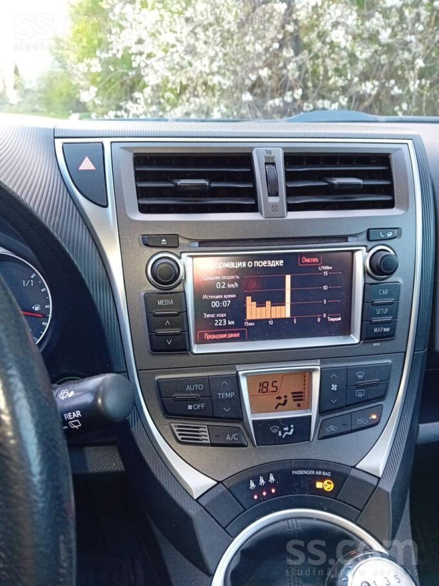Pelēks Toyota Verso-S 2011 Valka, ar dzinēja tilpumu 1.40 L un nobraukumu 245 tūkst. km par 4100 €, foto 12 vietnē AUTOMOTO.COM.LV