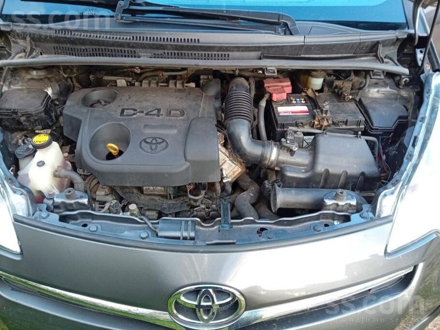 Pelēks Toyota Verso-S 2011 Valka, ar dzinēja tilpumu 1.40 L un nobraukumu 245 tūkst. km par 4100 €, foto 13 vietnē AUTOMOTO.COM.LV