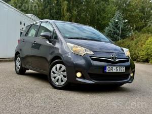 Pelēks Toyota Verso-S 2012 Rīga, ar dzinēja tilpumu 1.40 L un nobraukumu 240 tūkst. km par 4570 €, foto 7 vietnē AUTOMOTO.COM.LV