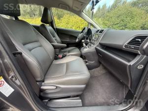 Pelēks Toyota Verso-S 2012 Rīga, ar dzinēja tilpumu 1.40 L un nobraukumu 240 tūkst. km par 4570 €, foto 9 vietnē AUTOMOTO.COM.LV