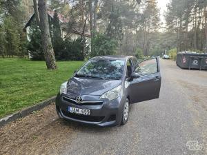 Toyota Verso-S 2012 Kauņa, ar dzinēja tilpumu 1.30 L un nobraukumu 224 tūkst. km par 3850 €, foto 3 vietnē AUTOMOTO.COM.LV