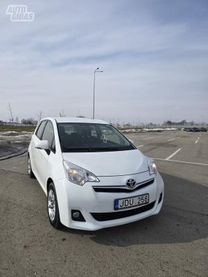 Toyota Verso-S 2014 Šauļi, ar dzinēja tilpumu 1.40 L un nobraukumu 107 tūkst. km par 5400 €, foto 2 vietnē AUTOMOTO.COM.LV
