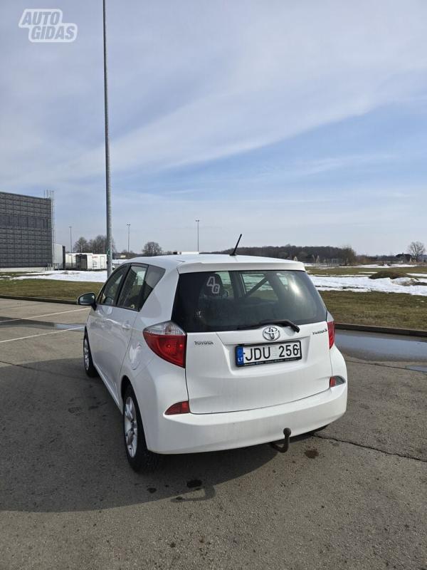 Toyota Verso-S 2014 Šauļi, ar dzinēja tilpumu 1.40 L un nobraukumu 107 tūkst. km par 5400 €, foto 3 vietnē AUTOMOTO.COM.LV