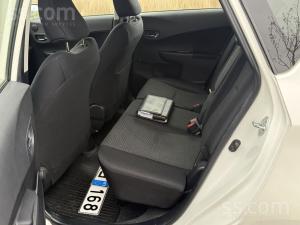 Balts Toyota Verso-S 2011 Liepāja, ar dzinēja tilpumu 1.30 L un nobraukumu 34 tūkst. km par 6600 €, foto 11 vietnē AUTOMOTO.COM.LV