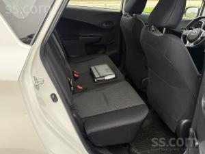 Balts Toyota Verso-S 2011 Liepāja, ar dzinēja tilpumu 1.30 L un nobraukumu 34 tūkst. km par 6600 €, foto 12 vietnē AUTOMOTO.COM.LV