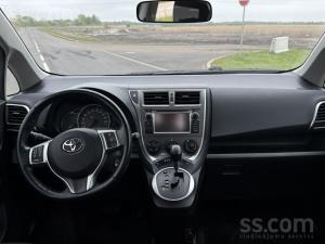 Balts Toyota Verso-S 2011 Liepāja, ar dzinēja tilpumu 1.30 L un nobraukumu 34 tūkst. km par 6600 €, foto 17 vietnē AUTOMOTO.COM.LV