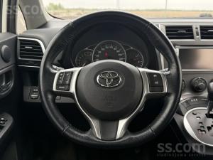 Balts Toyota Verso-S 2011 Liepāja, ar dzinēja tilpumu 1.30 L un nobraukumu 34 tūkst. km par 6600 €, foto 18 vietnē AUTOMOTO.COM.LV