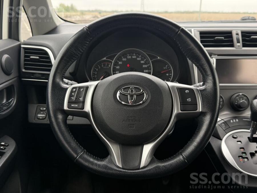 Balts Toyota Verso-S 2011 Liepāja, ar dzinēja tilpumu 1.30 L un nobraukumu 34 tūkst. km par 6600 €, foto 18 vietnē AUTOMOTO.COM.LV