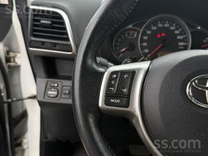 Balts Toyota Verso-S 2011 Liepāja, ar dzinēja tilpumu 1.30 L un nobraukumu 34 tūkst. km par 6600 €, foto 19 vietnē AUTOMOTO.COM.LV