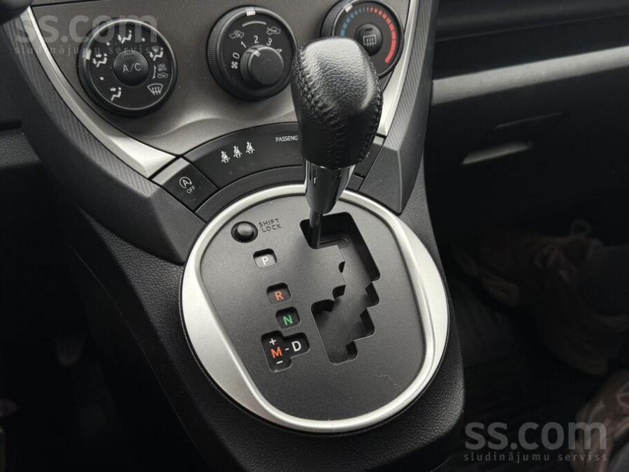 Balts Toyota Verso-S 2011 Liepāja, ar dzinēja tilpumu 1.30 L un nobraukumu 34 tūkst. km par 6600 €, foto 26 vietnē AUTOMOTO.COM.LV