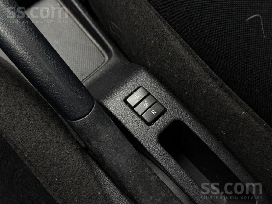 Balts Toyota Verso-S 2011 Liepāja, ar dzinēja tilpumu 1.30 L un nobraukumu 34 tūkst. km par 6600 €, foto 27 vietnē AUTOMOTO.COM.LV