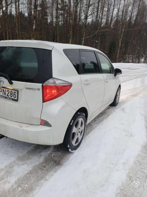 Balts Toyota Verso-S 2012 Ukmergė, ar dzinēja tilpumu 1.40 L un nobraukumu 177 tūkst. km par 4999 €, foto 5 vietnē AUTOMOTO.COM.LV